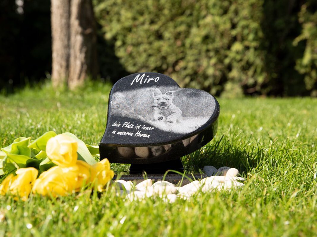 Tiergrabsteine: Individuell und persönlich